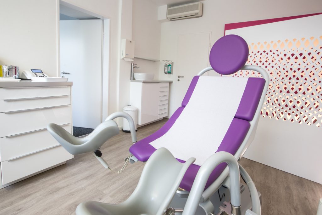 Über Uns | Frauenarzt München | Dr. med. Claudia Banafsche und Kollegen